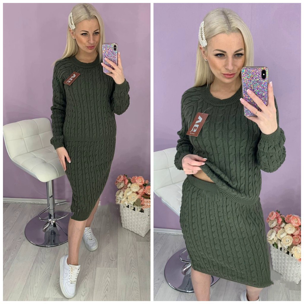 Костюм( кофта+юбка). Россия