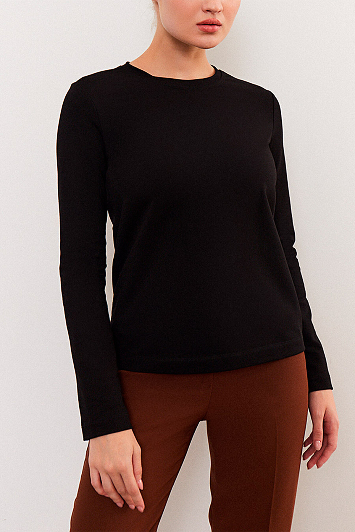 Ст. цена 1276 Лонгслив VITTORIA VICCI 1-22-2-0-0-1399 Черный